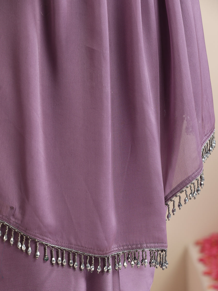 Lilac Crepe Saree with Lace Drops – Swtantra